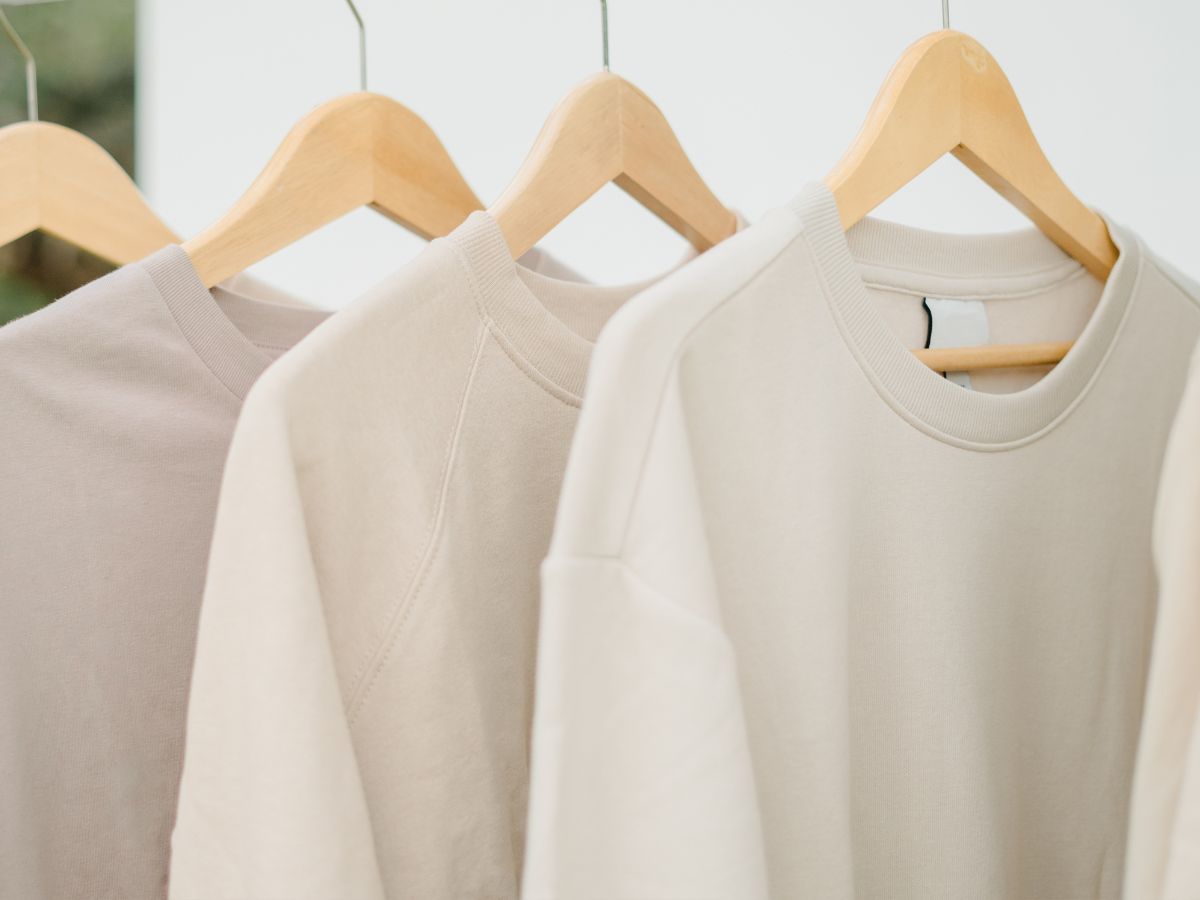 Let’s take a look at seven greener ways you can care for clothes.